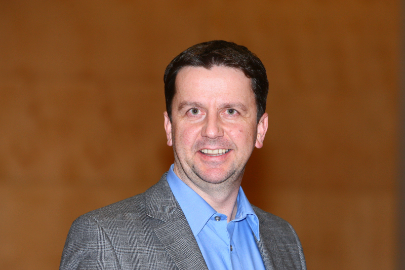 Brüstungselemente mit filigraner Gitterstruktur - Betonwerk Fertigteil ...