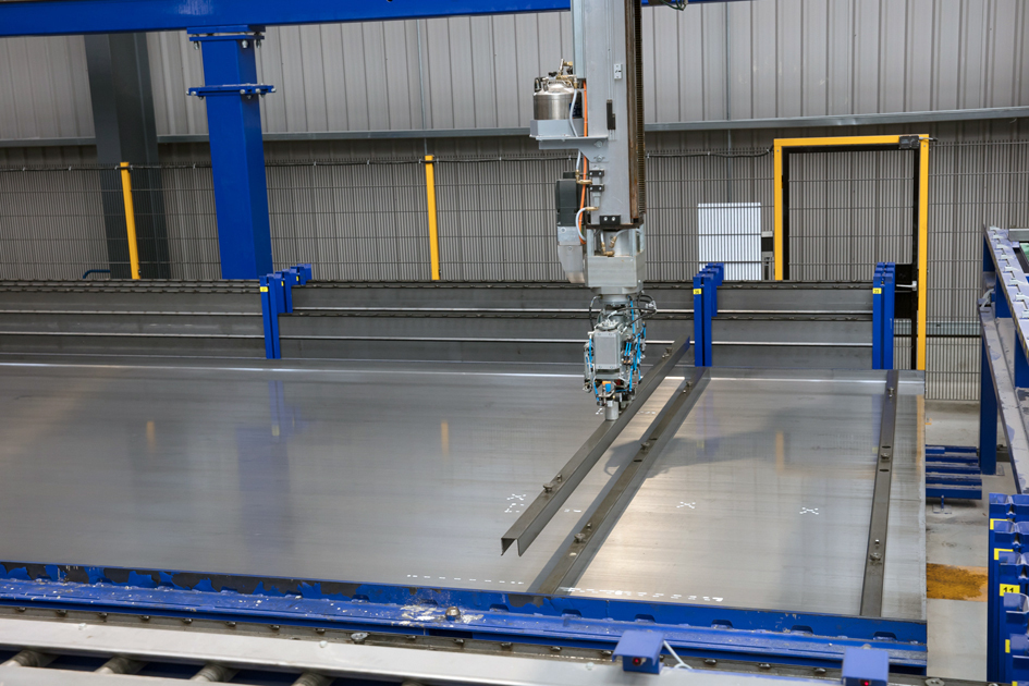 Highly dynamic shuttering robot of the third generation - Concrete ...