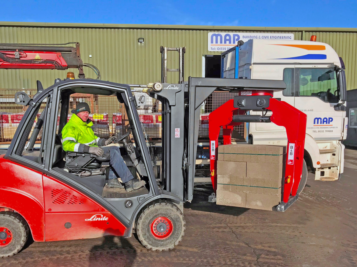 Handling solutions for builders merchant - Concrete Plant Precast ...