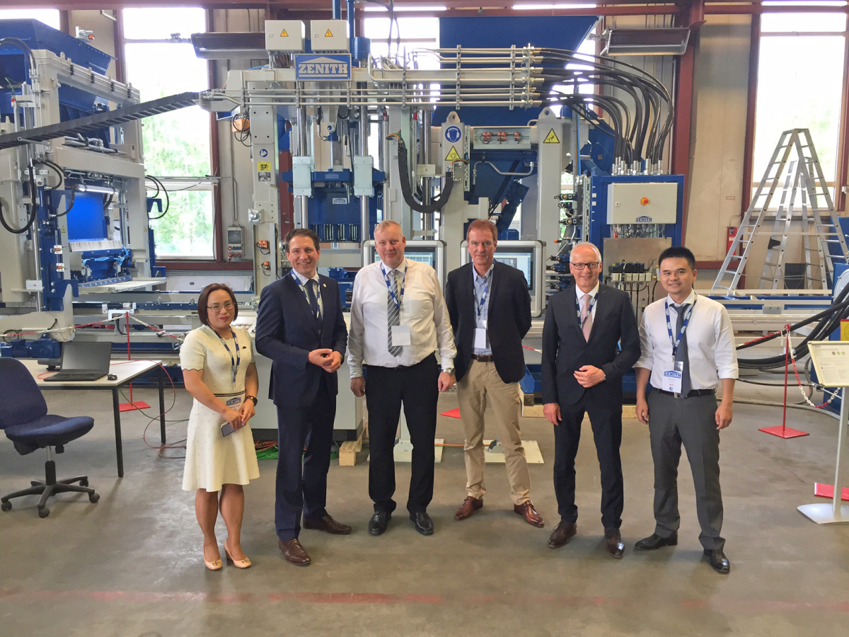 Complete range of machines at anniversary event presented - Concrete ...