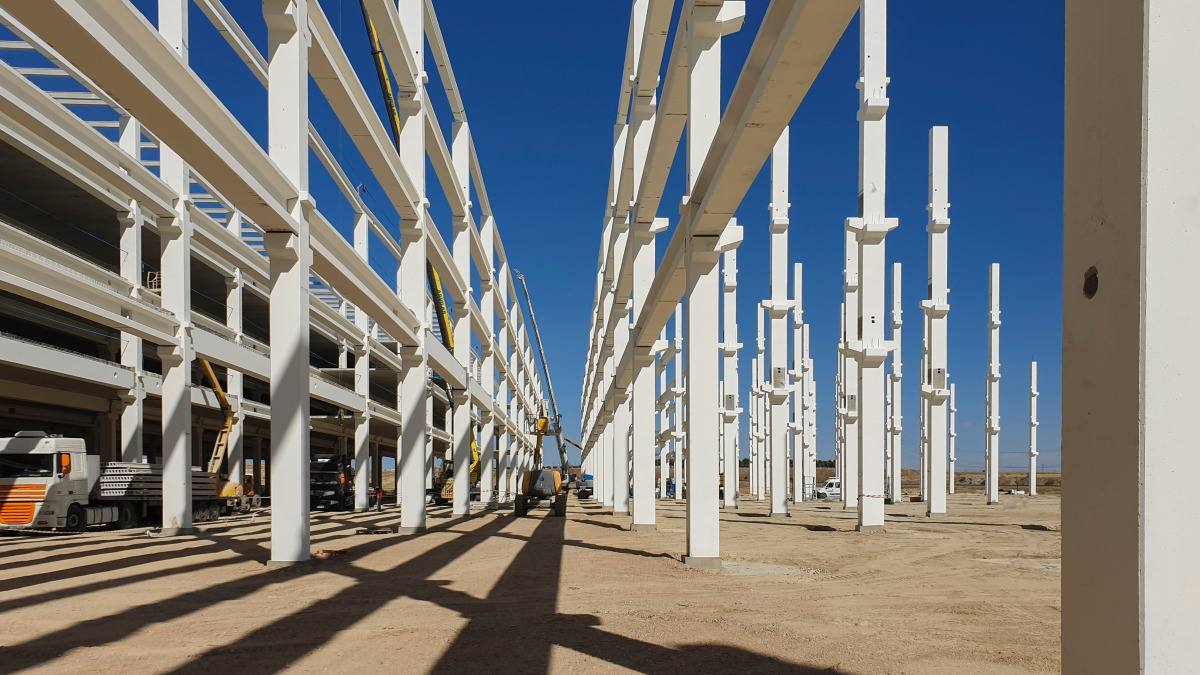 Bolted connections for a huge warehouse in Spain - Concrete Plant ...