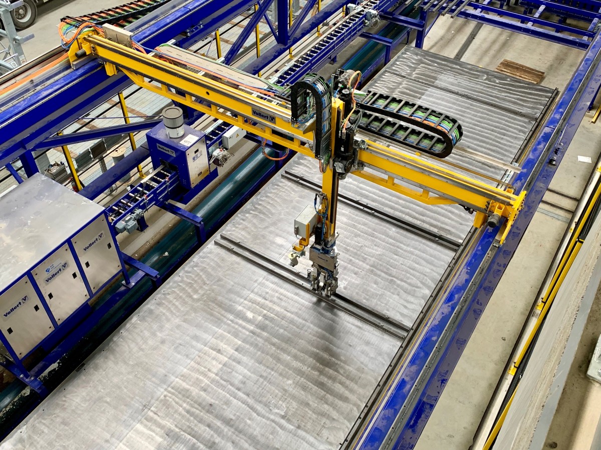 Five-story production of high-quality architectural precast concrete ...