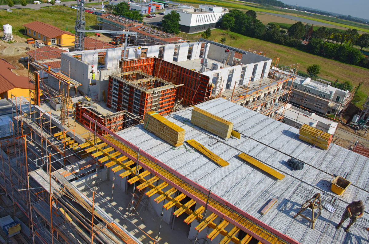 Fast formwork for a large hotel complex - Concrete Plant Precast Technology