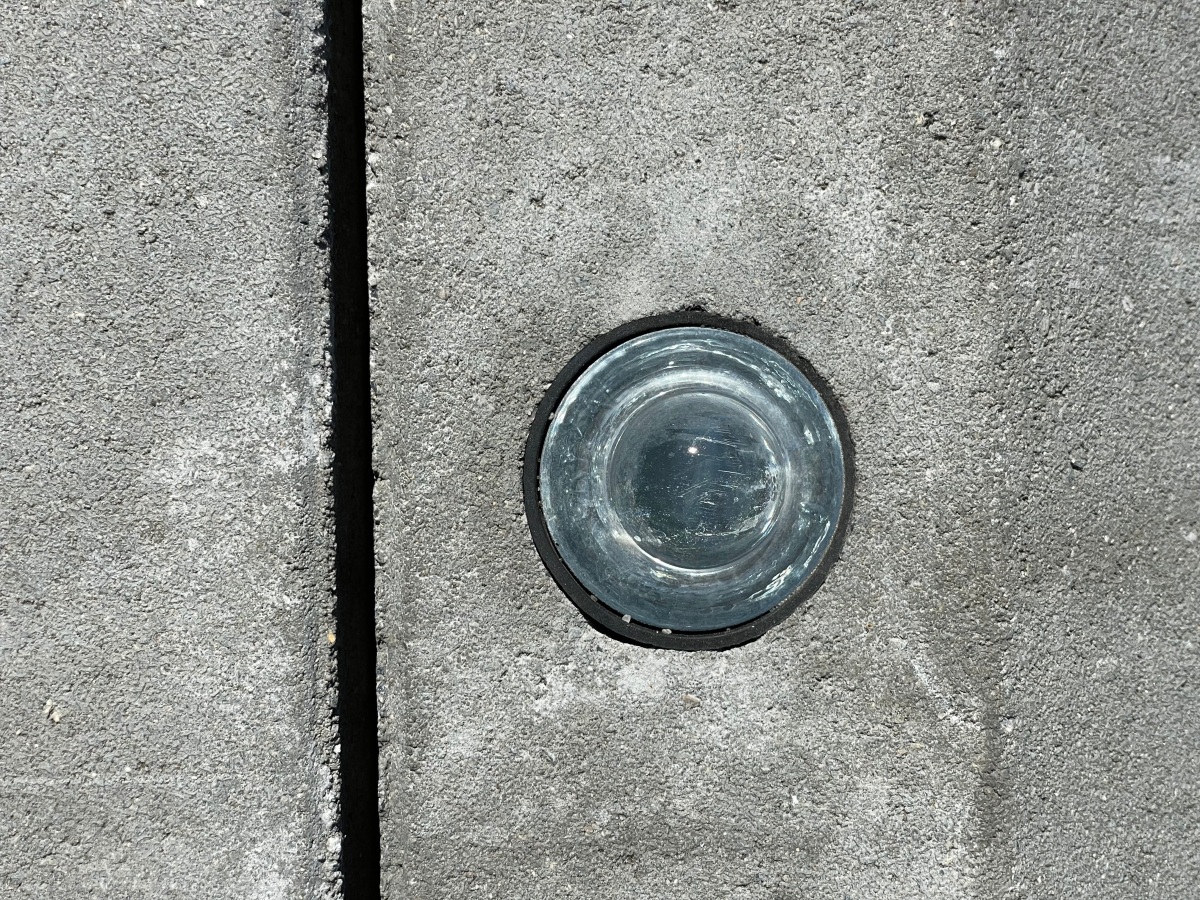 Roadway dividers of glued curbstones on the Oberbaum Bridge in Berlin ...
