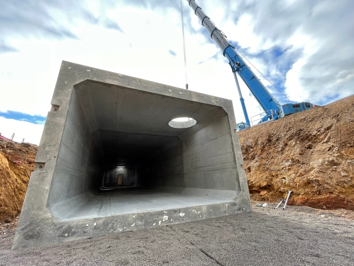 Storage sewer where sparkling wine was formerly bottled - Concrete ...