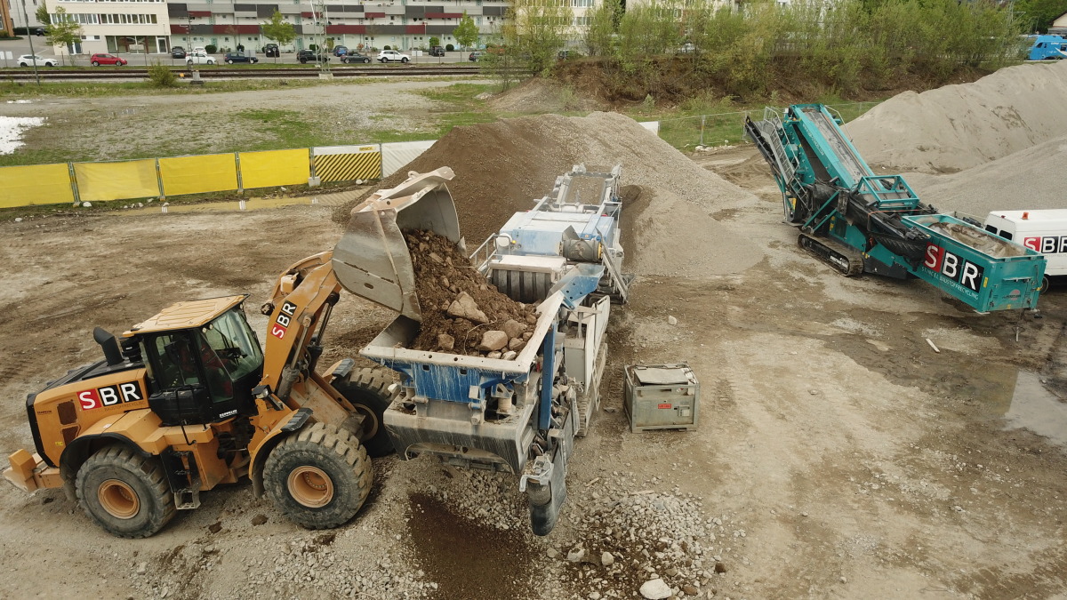 Demolition waste becomes raw material - Concrete Plant Precast Technology