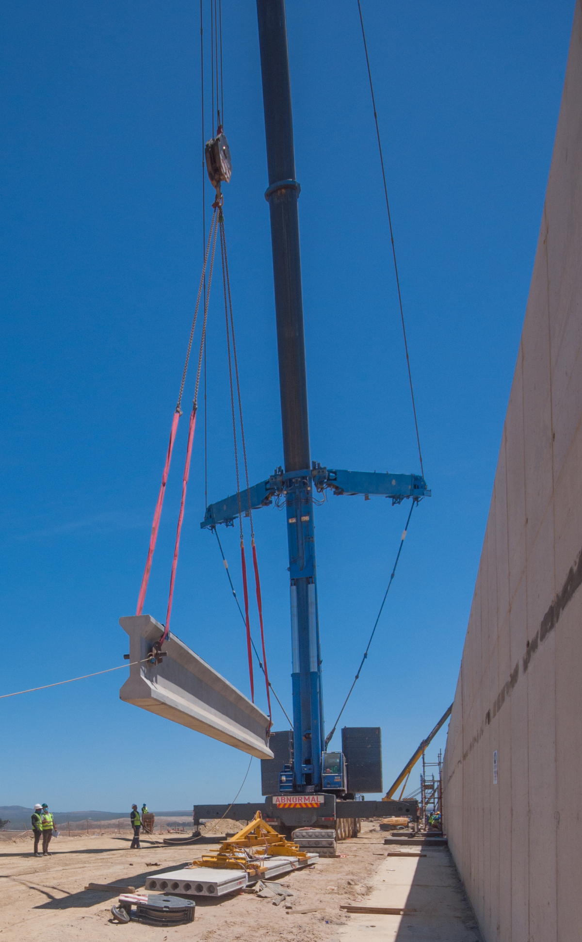 Massive reservoir roof constructed with precast concrete - Concrete ...