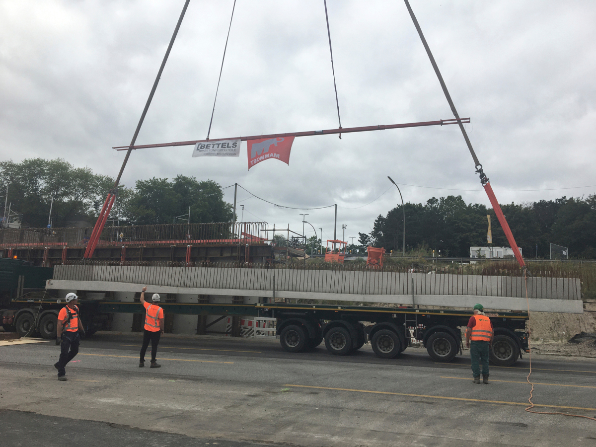 Micro-reinforcement of 2,000 m3 concrete with 4 tons of Sika Crackstop ...