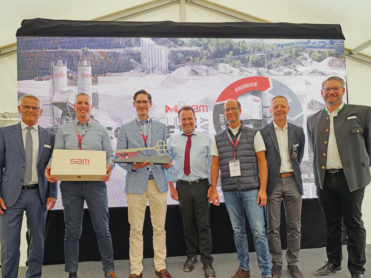 Successful practical premiere for SBM Dynamix 2500 - Concrete Plant ...