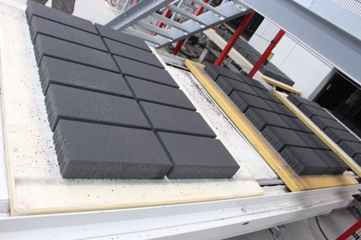 New production line for Feiter Betonsteinwerk commissioned at Xanten ...
