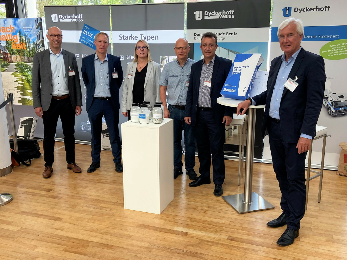 Interview: „Ein Weg zu ökologischeren Architekturbetonen“ - Betonwerk ...