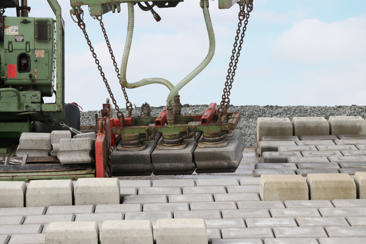 Berding Beton lieferte Verkalit-System für Deichsanierung auf Borkum ...