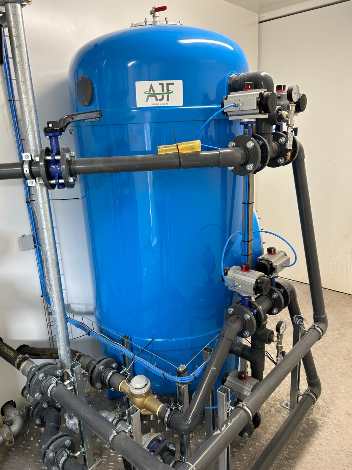 New residual concrete water treatment plant for water from cleaning and ...