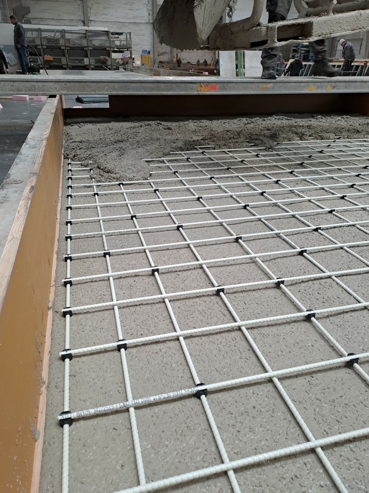 Employee garage reinforced with glass fiber and carbon - Concrete Plant ...