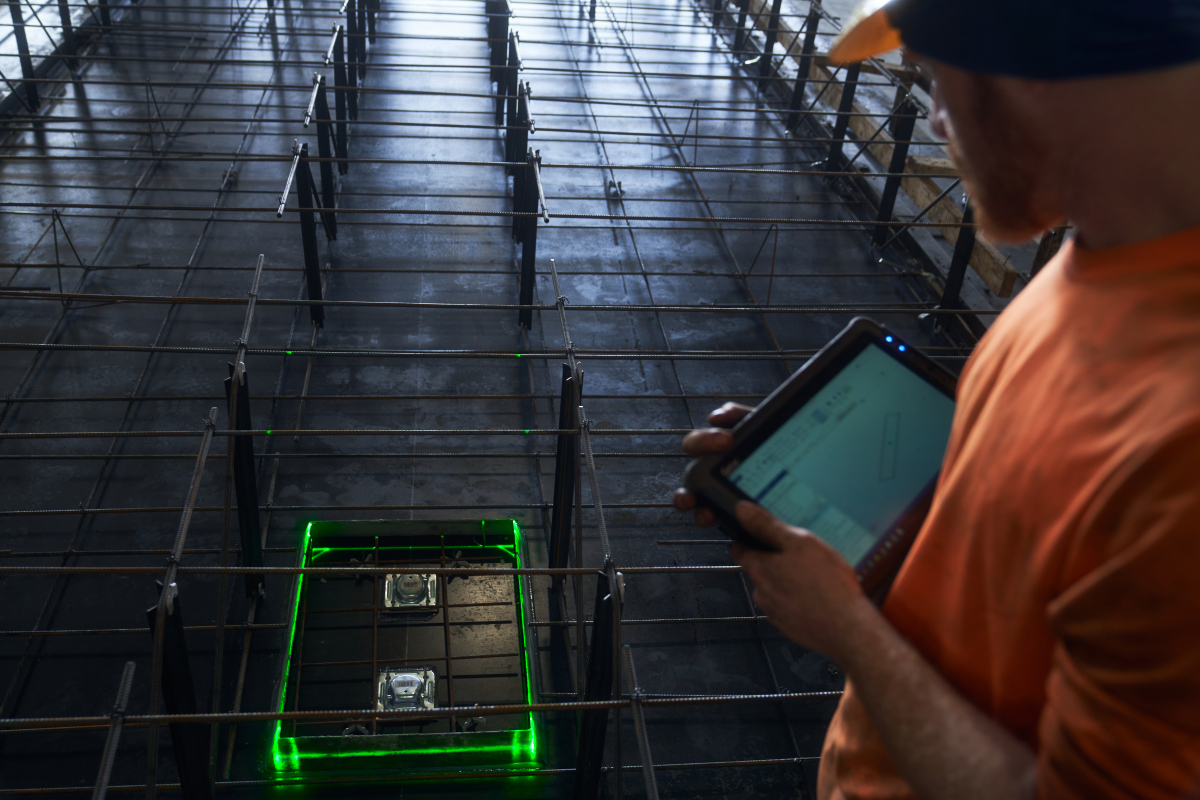 Interview: „Innovative laser projection technology for the concrete ...