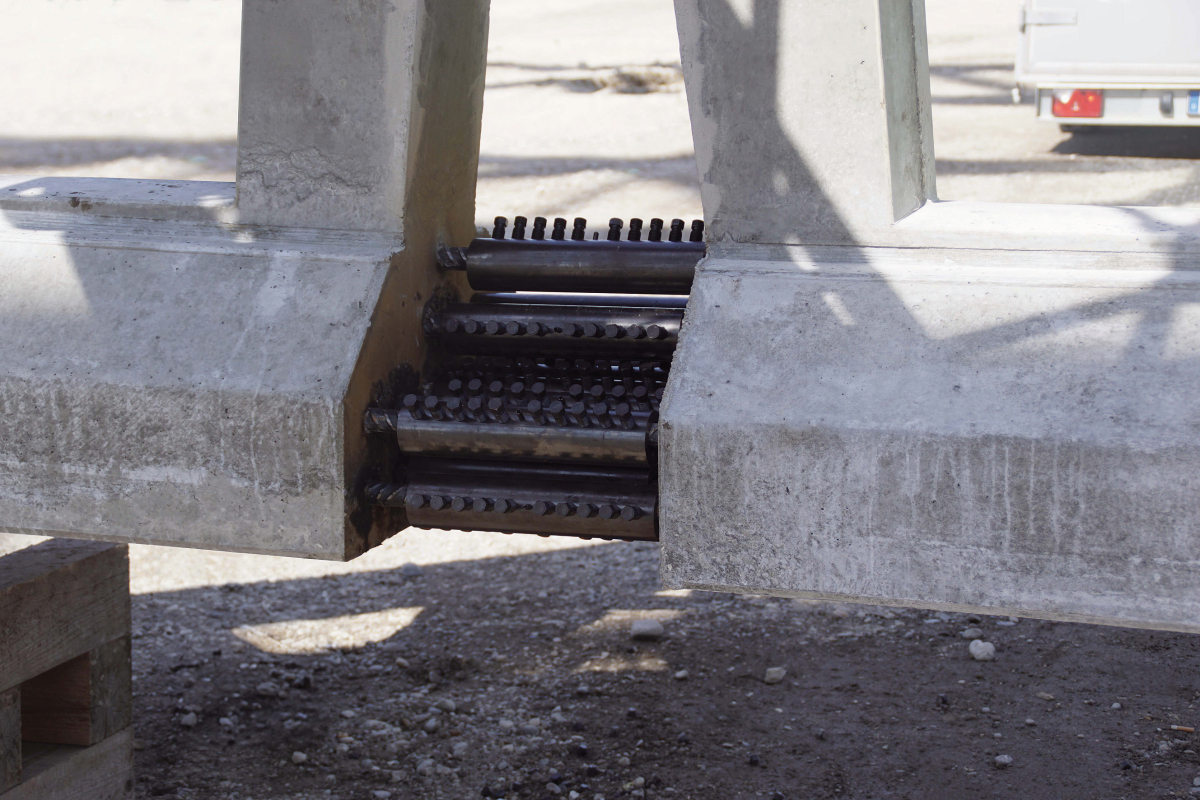 Precast construction using concrete trusses for waste sorting building ...