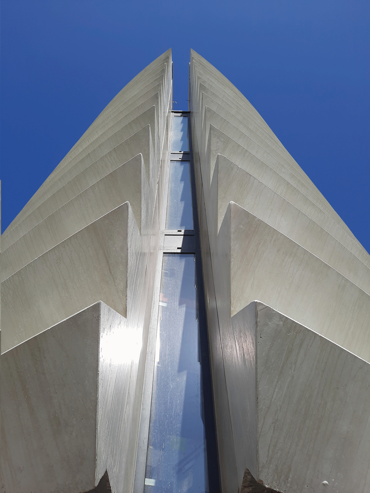 A look into the universe: space observatory with façade cladding of ...