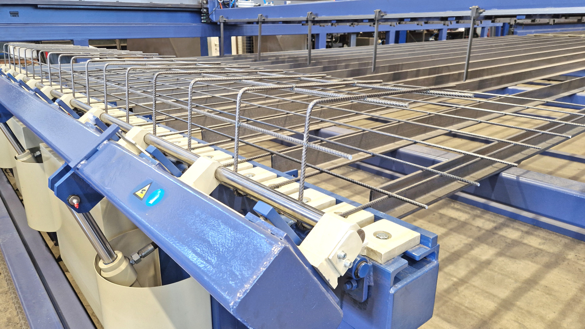 AMM series - flexible mesh welding lines with integrated universal ...