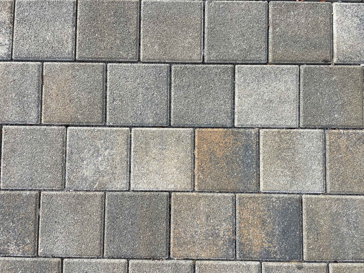 Permeable concrete paver system for Bad Cannstatt railway station ...