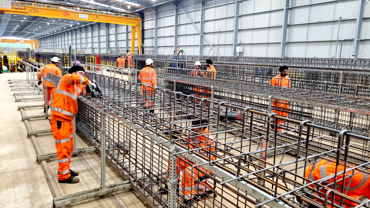 SKEW JIG system for HS2 bridge beam production - Concrete Plant Precast ...