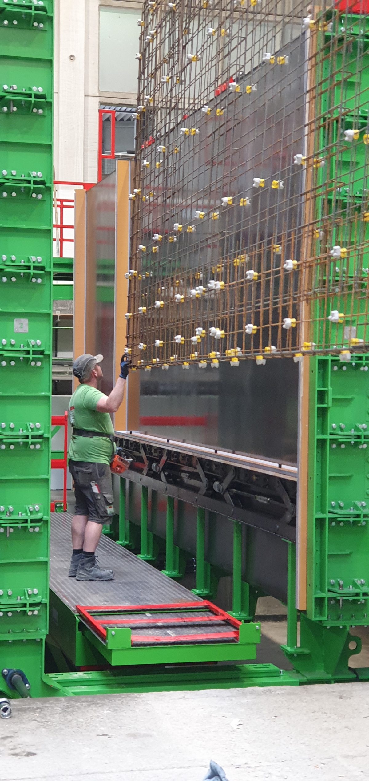 Glass GmbH modernizes Production Line with new Battery Formwork ...