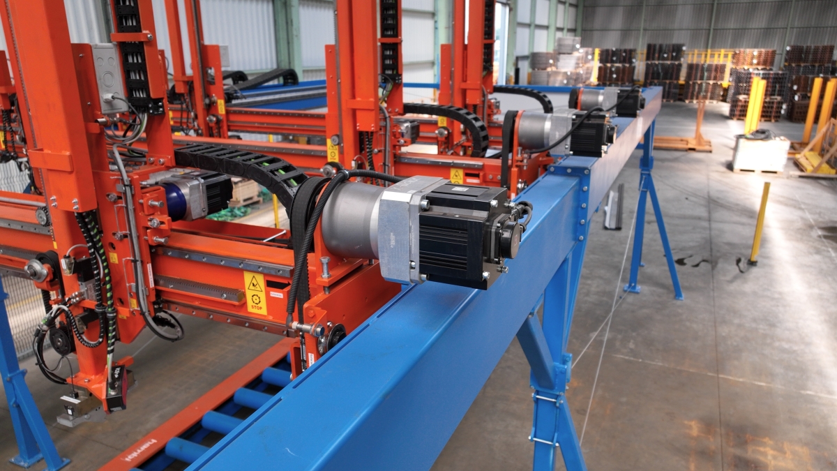 World’s first system for fully automated cutting and handling of ...